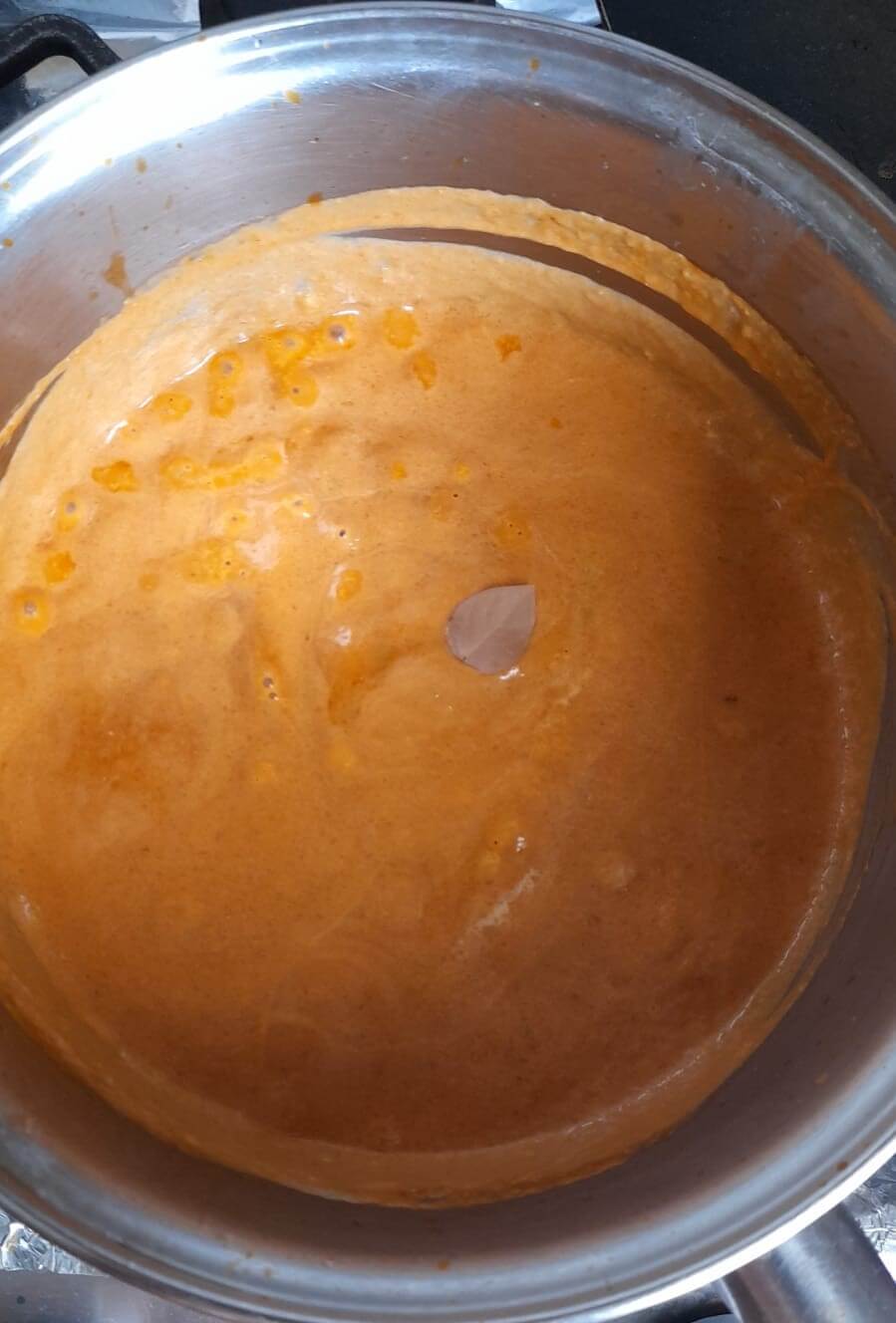 Pasta roja con pollo – Las recetas de Yaya